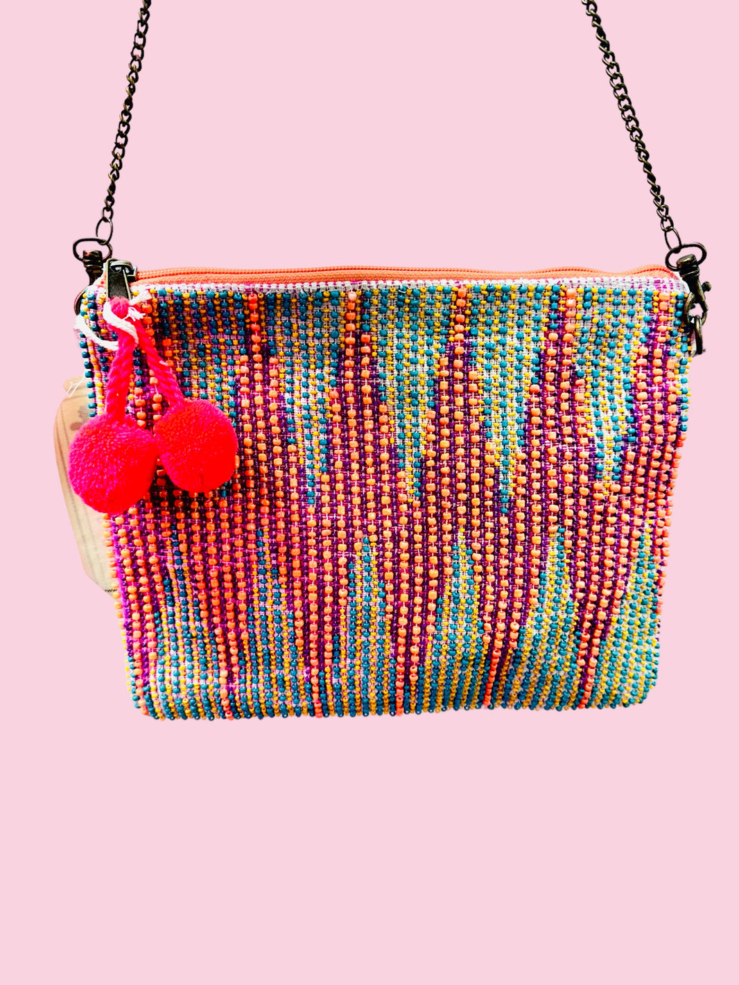 Totes – Camel Threads Retail